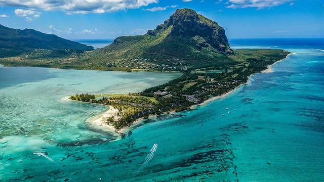 Experience Mauritius with Local Knowledge